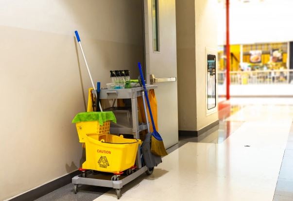 Local Janitorial Services - Maximum Cleaning